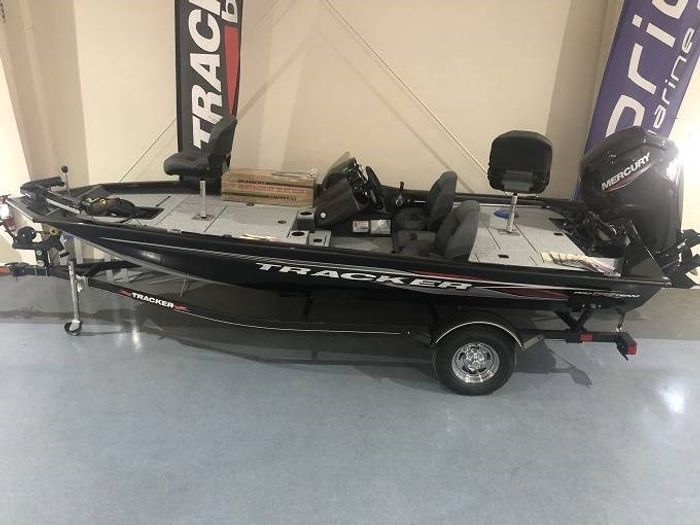 Tracker 175 TXW Boat 360 Virtual Tour