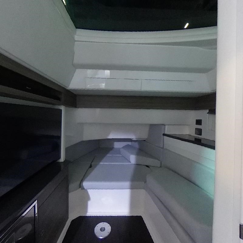 Aviara AV40 Boat 360 Virtual Tour
