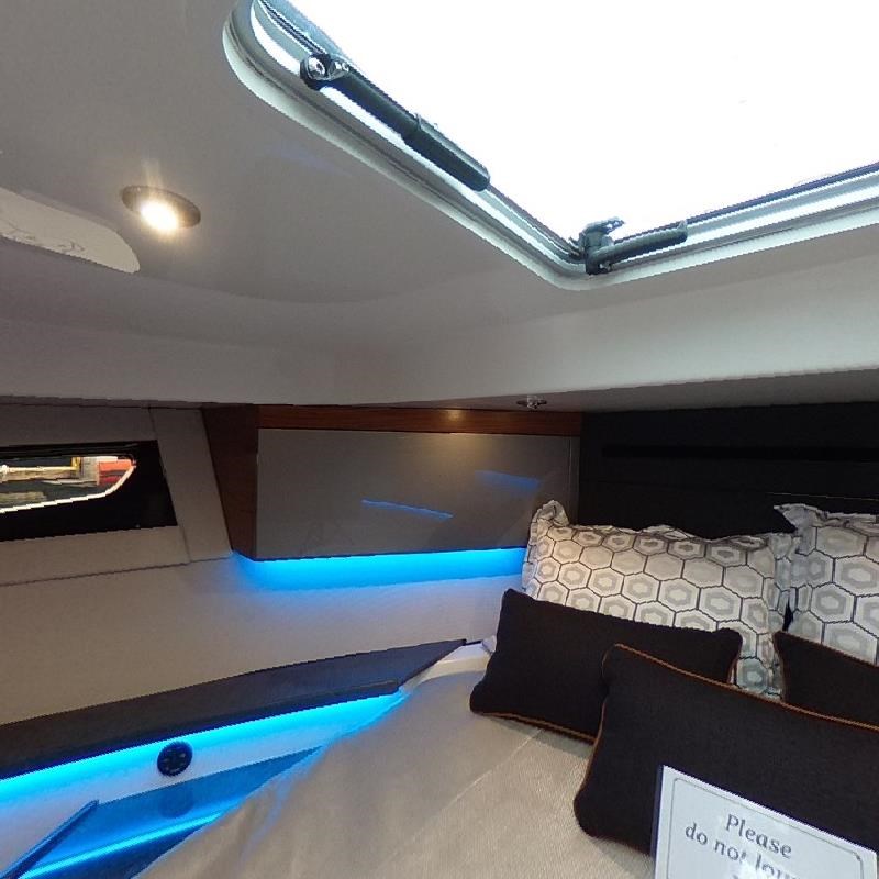 Boston Whaler 405 Conquest Boat 360 Virtual Tour