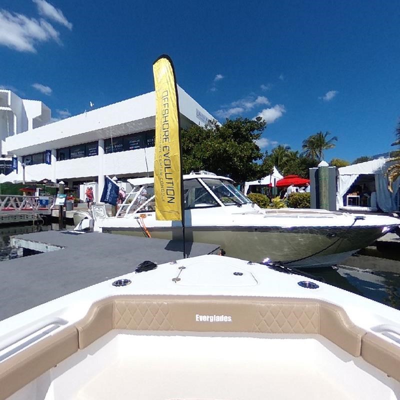 Everglades 285 CC Boat 360 Virtual Tour