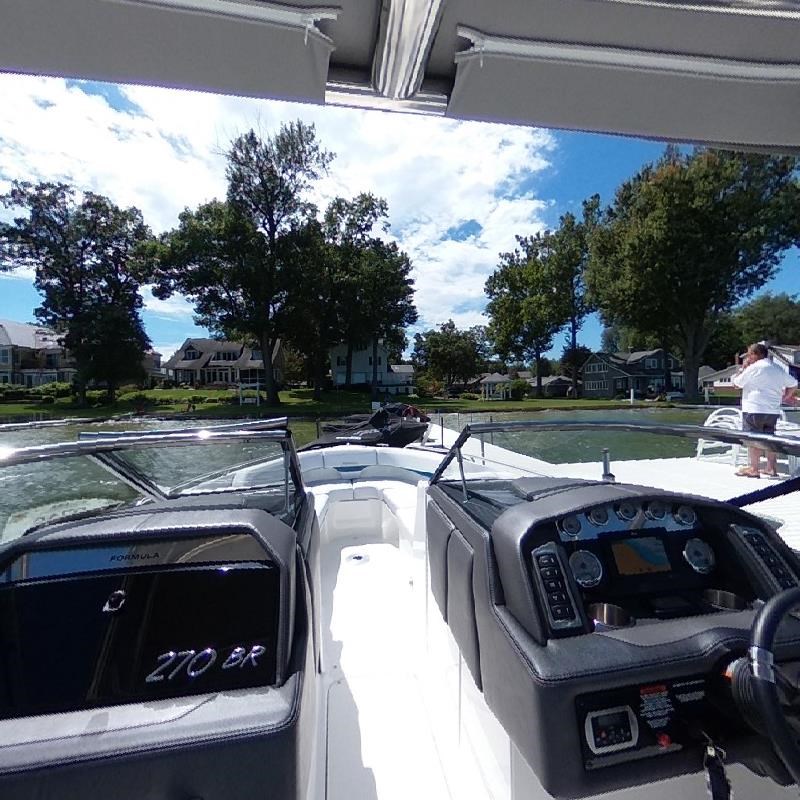 Formula 270 BR Boat 360 Virtual Tour