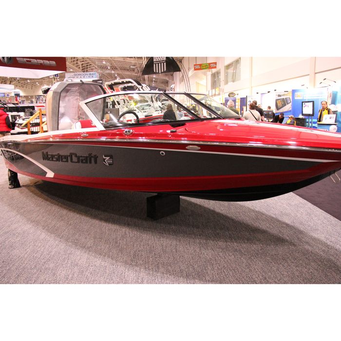 2014 MasterCraft ProStar Ski and Wakeboard Boat Review - BoatDealers.ca