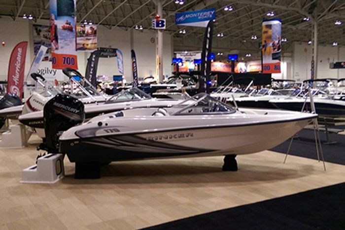 2015 Rinker 170 Bowrider Boat Review - BoatDealers.ca