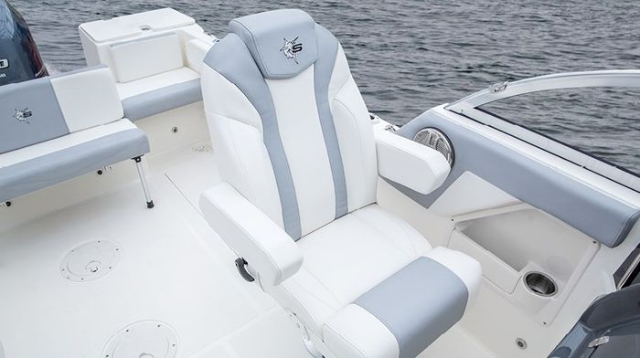 2015 Striper 200 Dual Console Boat Review - BoatDealers.ca