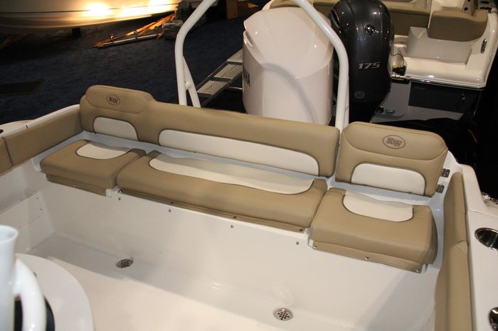 2016 Key West 239 FS Center Console Boat Review - BoatDealers.ca