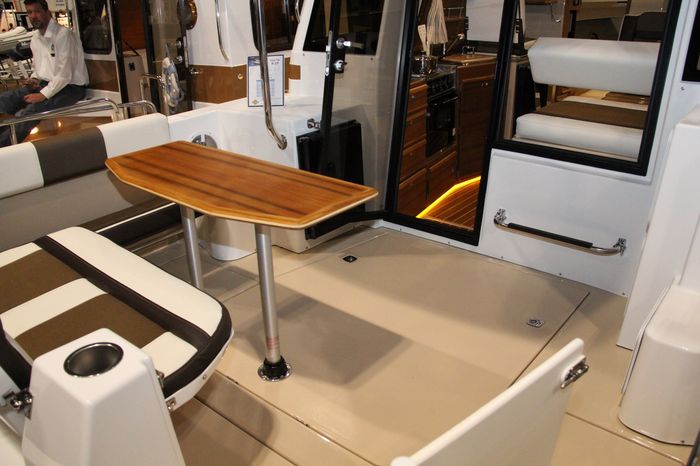 2016 Ranger Tugs R-29S Trawler Boat Review - BoatDealers.ca