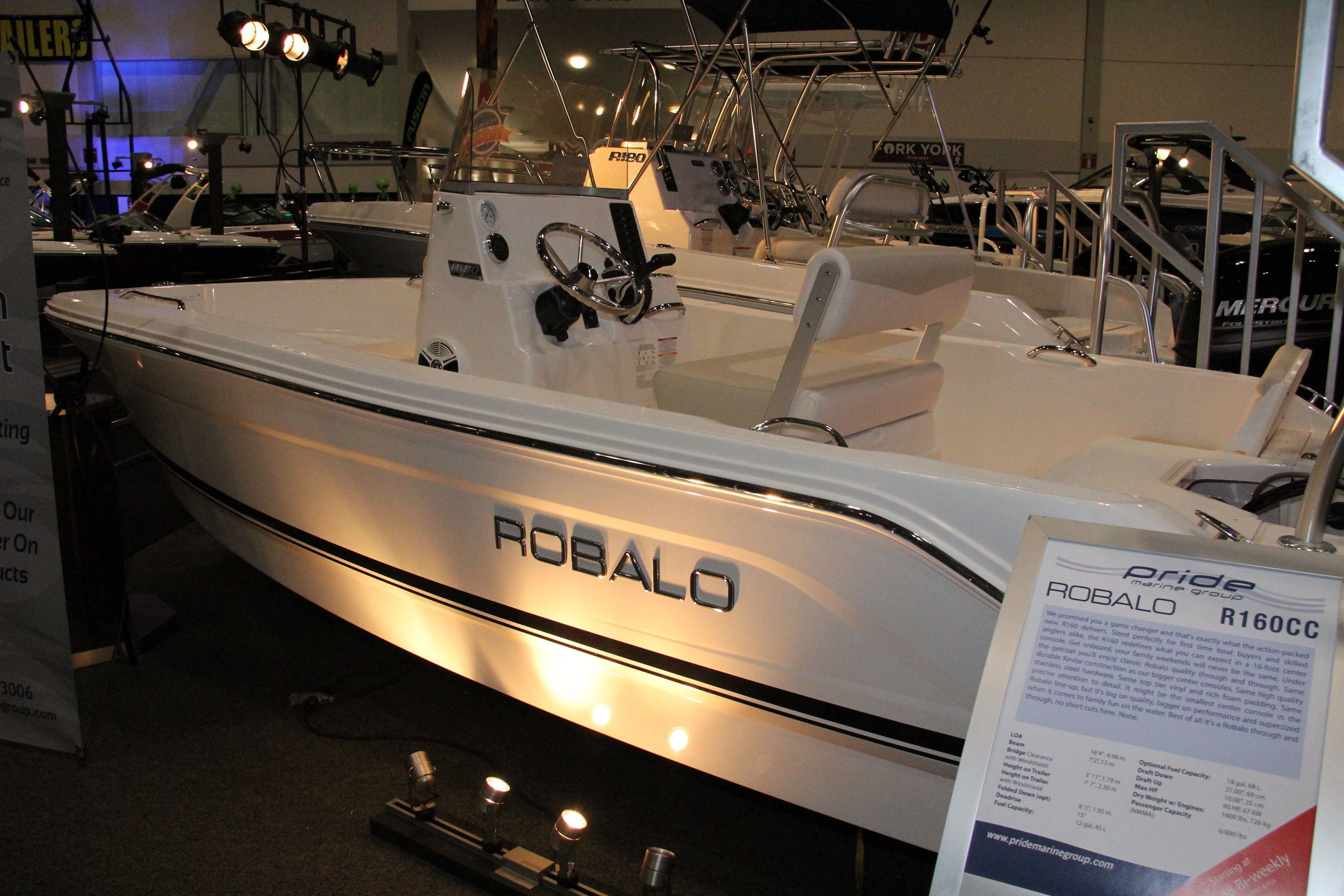 2016 Robalo R160 Center Console Boat Review - BoatDealers.ca