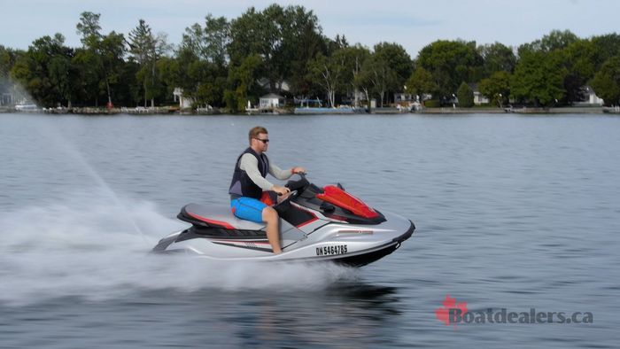 2017 Yamaha EX Deluxe Personal Water Craft Boat Review - BoatDealers.ca