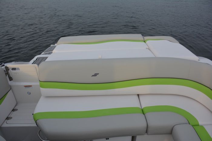 2019 Starcraft Sport Star Step 220 Deck Boat Boat Review - BoatDealers.ca