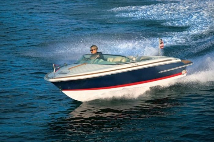 2013 Chris Craft Lancer 20 Runabouts Boat Review - BoatDealers.ca
