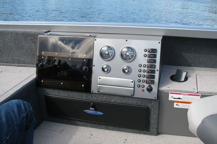 2011 Crestliner 1850 Pro Tiller Aluminum Fishing Boat Review ...