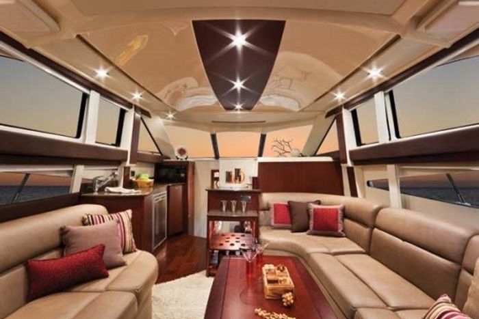 2013 Meridian 341 Motor Yachts Boat Review - BoatDealers.ca