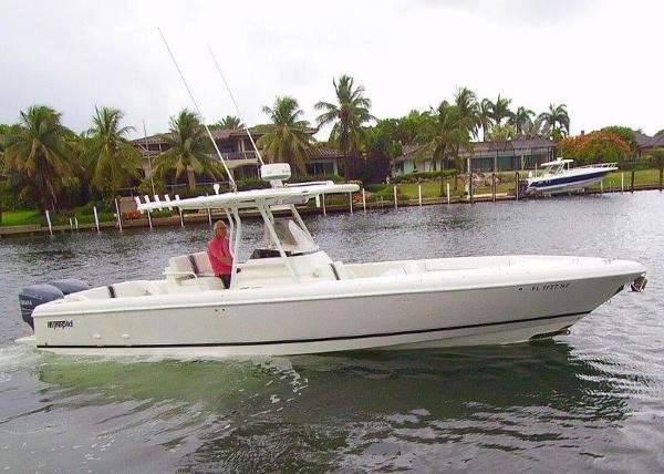 2010 Intrepid 32 CENTER CONSOLE Boat for Sale | 32 foot 2010 Motor Boat ...