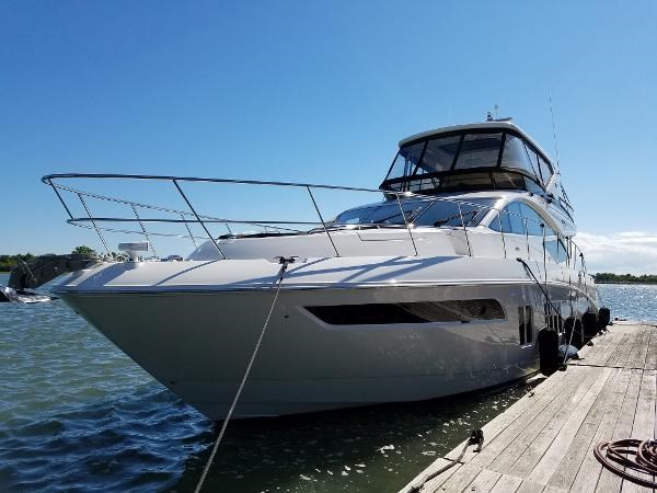 Sea Ray L650 Fly 2016 Used Boat for Sale in Boston, Massachusetts ...