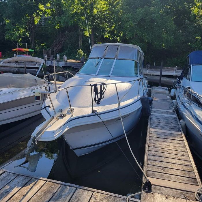 Carver 260 Mid Cabin Express 1997 Used Boat for Sale in Oakville ...