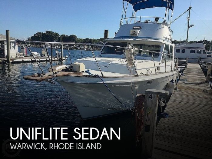 Uniflite Sedan 1974 Used Boat for Sale in Warwick, Rhode Island ...