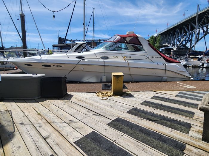 Sea Ray 33 Sundancer 1997 Used Boat for Sale in Vancouver, British ...