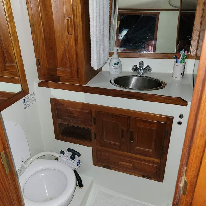 Prowler 10M 1988 Used Boat for Sale in Beaverton, Ontario - BoatDealers.ca