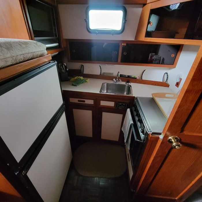 Prowler 10M 1988 Used Boat for Sale in Beaverton, Ontario - BoatDealers.ca