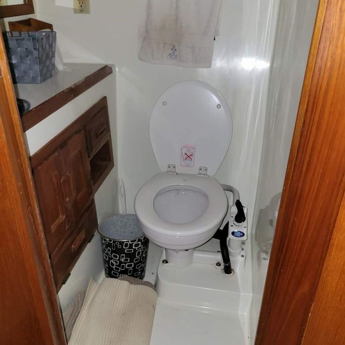 Prowler 10M 1988 Used Boat for Sale in Beaverton, Ontario - BoatDealers.ca