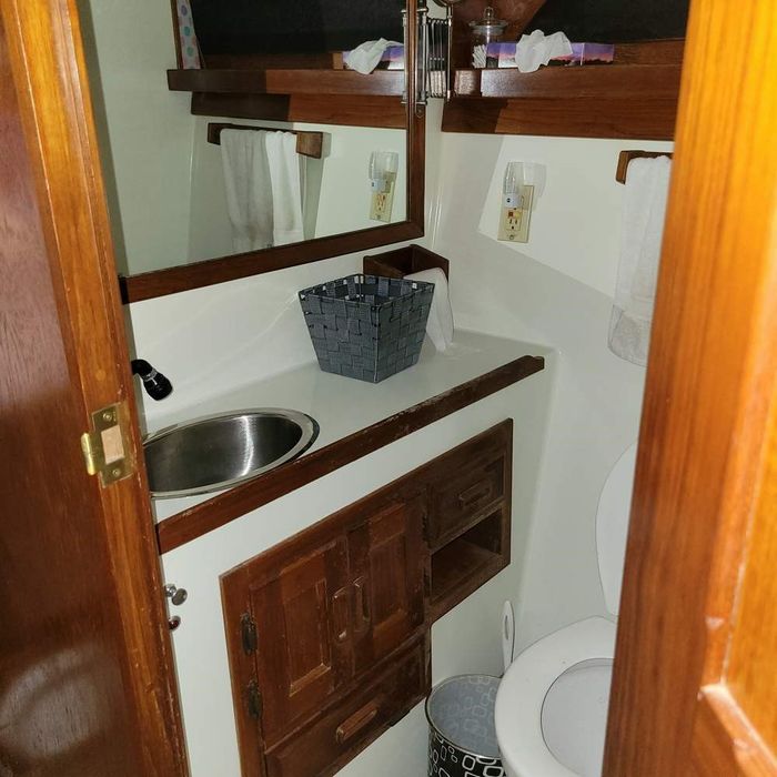 Prowler 10M 1988 Used Boat for Sale in Beaverton, Ontario - BoatDealers.ca