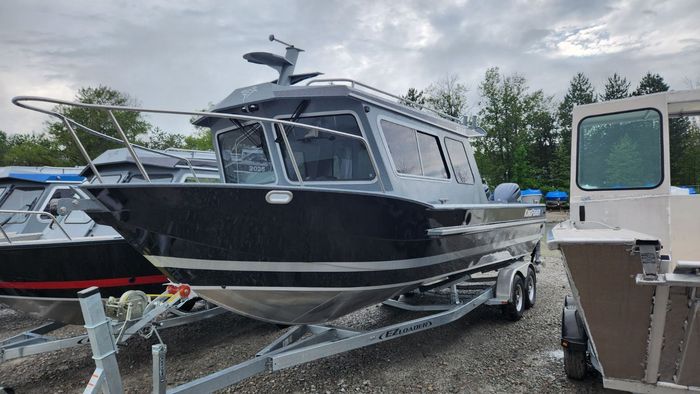 KingFisher Coastal Express 2825 - BLUE - JUST ARRIVED 2024 New Boat for ...