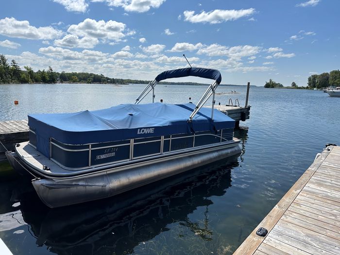 Lowe SF214 2014 Used Boat for Sale in Washago, Ontario - BoatDealers.ca
