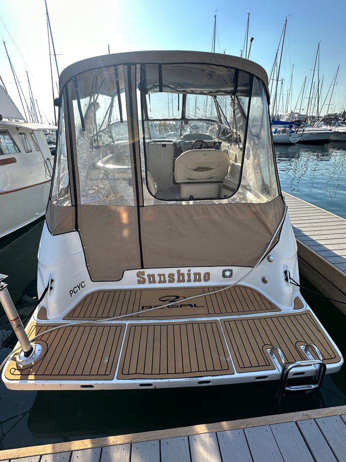 Regal 2760 Commodore 1998 Used Boat for Sale in Toronto, Ontario ...