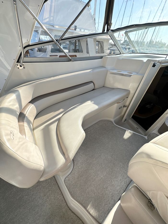 Regal 2760 Commodore 1998 Used Boat for Sale in Toronto, Ontario ...