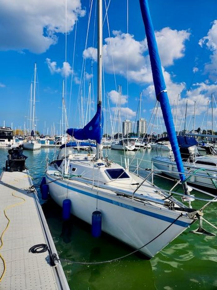 CS Yachts CS 33 1989 Used Boat for Sale in Hamilton, Ontario ...