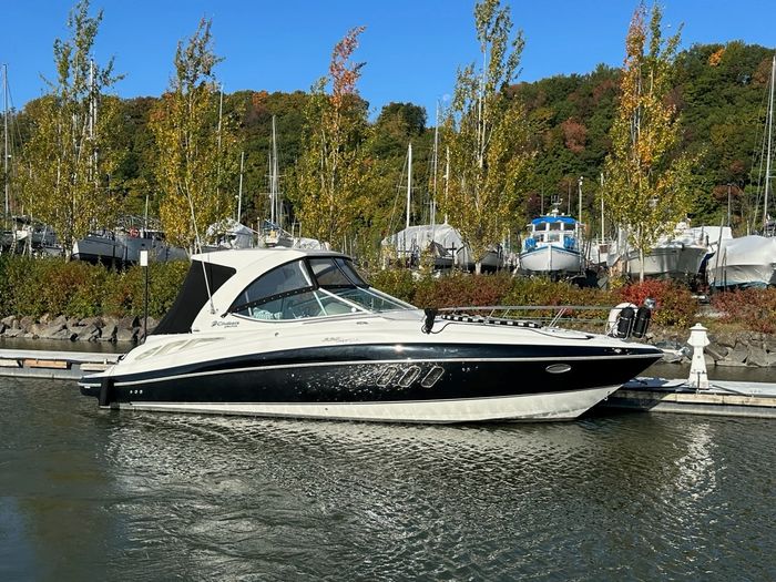 Cruisers Yachts 330 Express 2011 Used Boat for Sale in Québec, Quebec ...