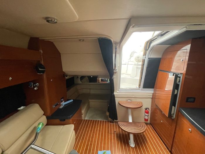 Regal 3760 Sport Yacht 2007 Used Boat for Sale in Toronto, Ontario - BoatDealers.ca