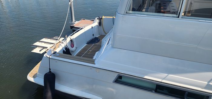 Carver 500 Cockpit Motor Yacht 1997 Used Boat for Sale in Dorval ...