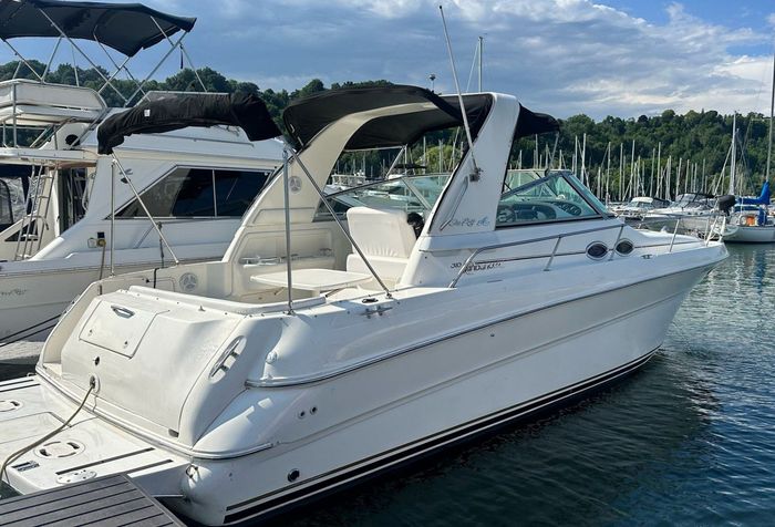 Sea Ray 310 sundancer 2000 Used Boat for Sale in Toronto, Ontario ...