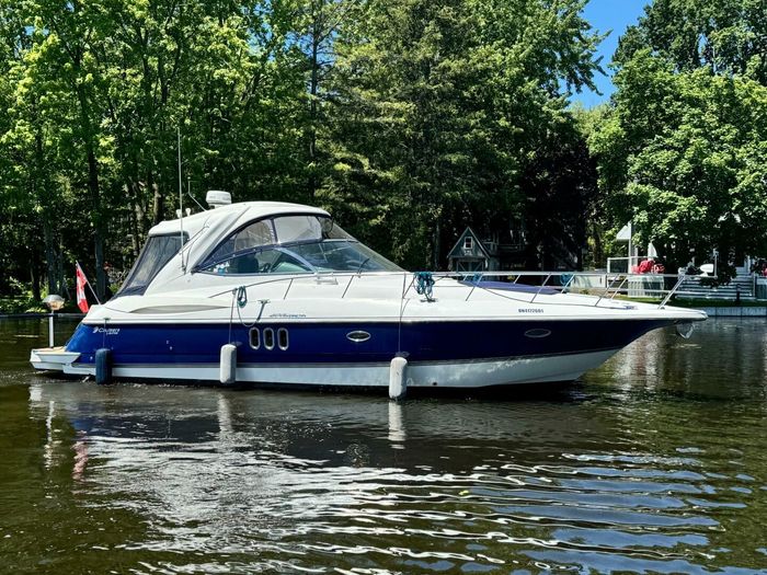 Cruisers Yachts 400/420 Express 2005 Used Boat for Sale in Orillia ...