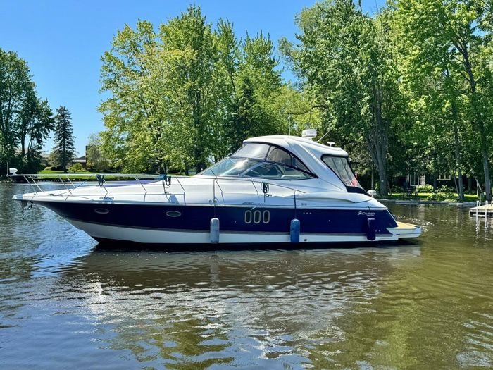 Cruisers Yachts 400/420 Express 2005 Used Boat for Sale in Orillia ...