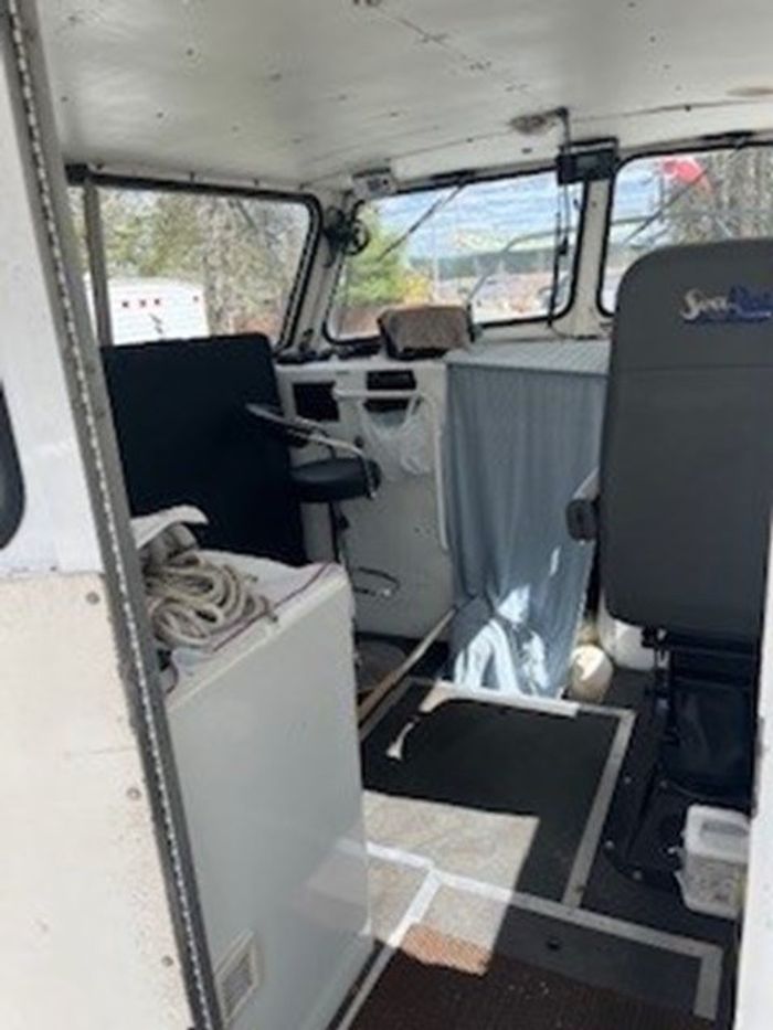 1992 28' MetalCraft Work/Crew Boat W/Tri-Axle Trailer 1992 Used Boat ...