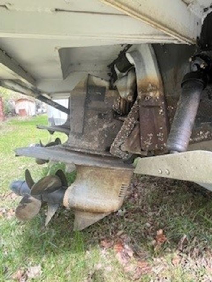 1992 28' MetalCraft Work/Crew Boat W/Tri-Axle Trailer 1992 Occasion ...