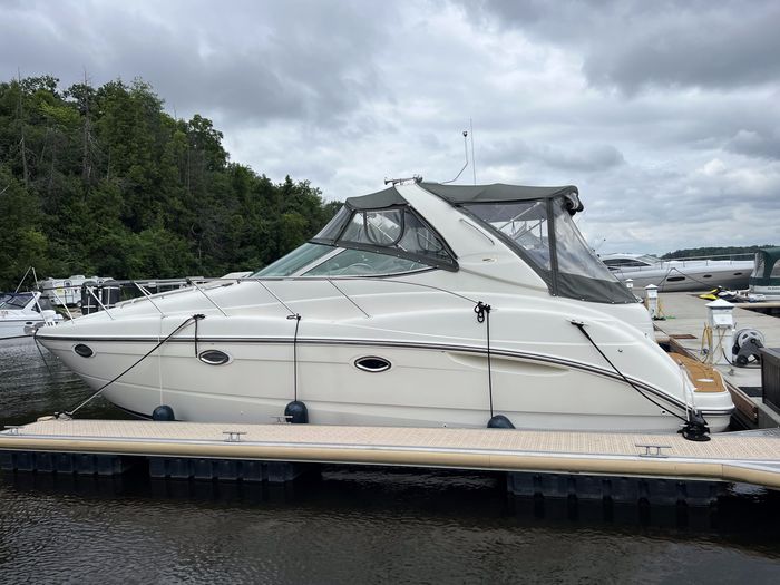 Maxum 3500 scr 2001 Used Boat for Sale in Toronto, Ontario - BoatDealers.ca