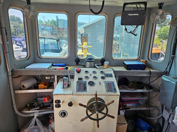 42' x 13' Mathieson Built Tug Powered by CAT 3306 1951 Used Boat for ...