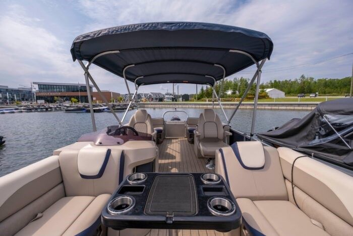 Legend 23 Q-Series Lounge Plus Sport Pro 2021 Used Boat for Sale in ...