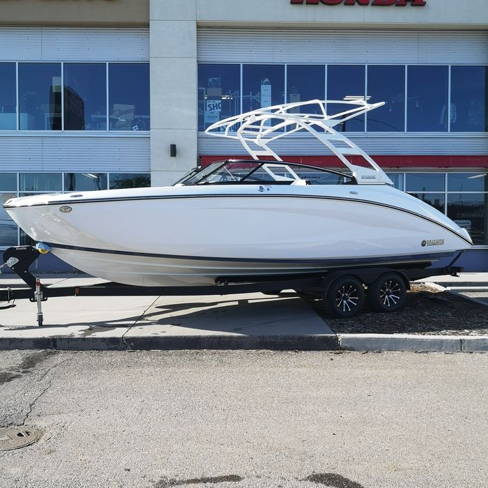 Yamaha 252 SE 2024 New Boat for Sale in Calgary, Alberta - BoatDealers.ca