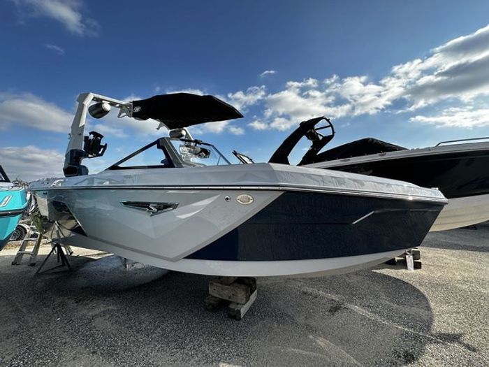 Nautique S23 2024 New Boat for Sale in Minett, Ontario - BoatDealers.ca