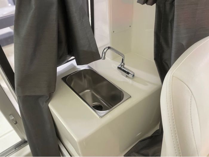 Trophy T23 Pilothouse WITH BOW THRUSTER! 2025 New Boat for Sale in ...