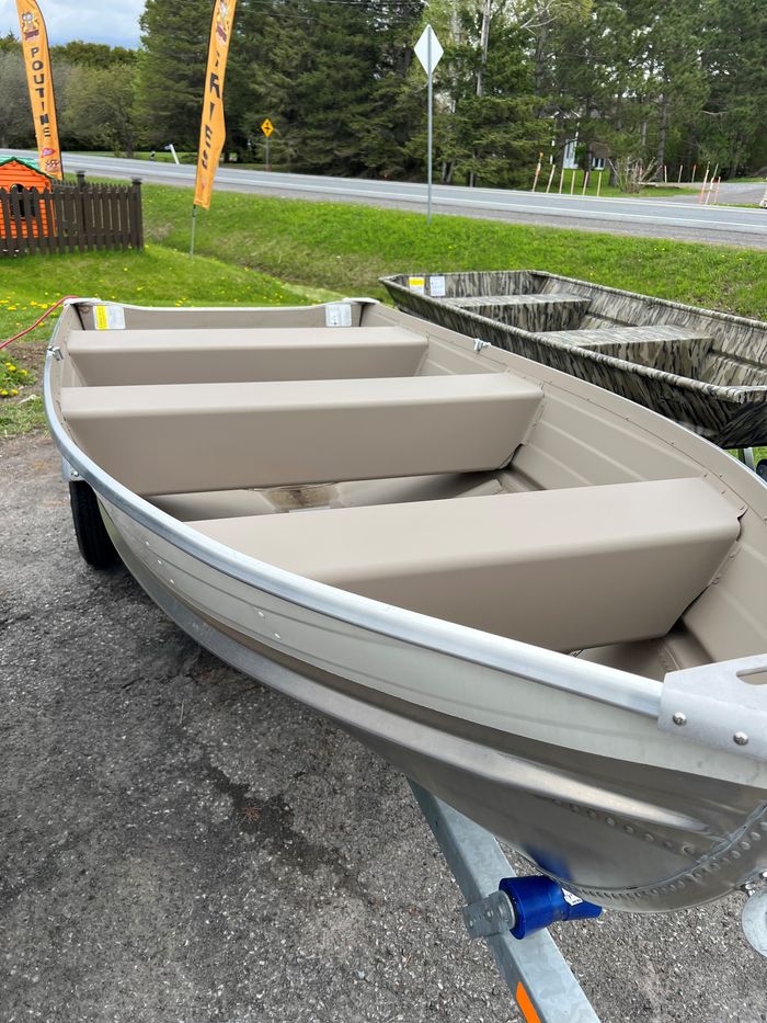 Smoker Craft Canadian 12 2025 New Boat for Sale in Hammond, Ontario ...