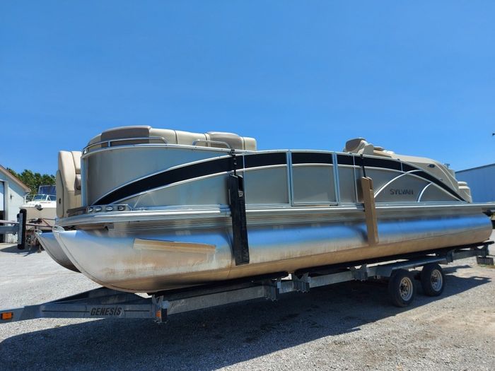 Sylvan S-3 2017 Used Boat for Sale in Oakville, Ontario - BoatDealers.ca