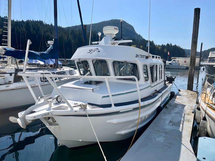 Armstrong Marine Offshore Pilot 7600 26 2002 Used Boat for Sale in ...