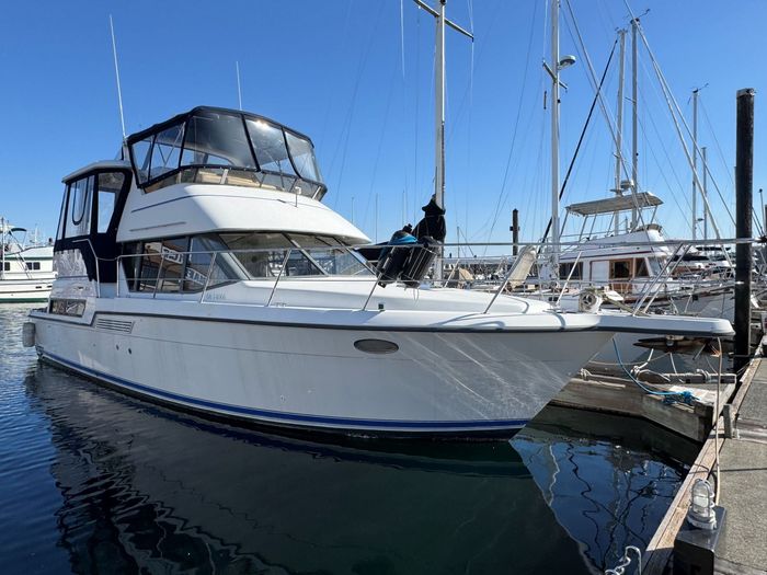 Carver 390 1994 Used Boat for Sale in Campbell River, British Columbia ...