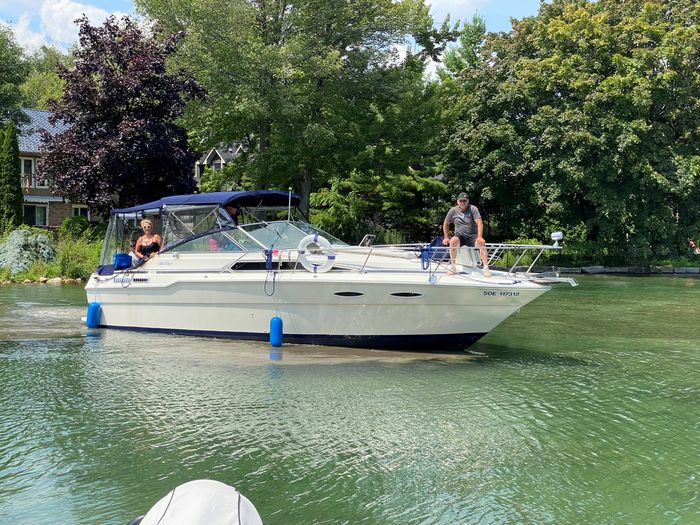 Sea Ray 300 1986 Used Boat for Sale in Pefferlaw, Ontario - BoatDealers.ca