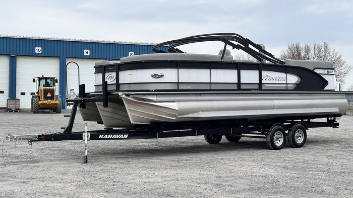 Manitou Encore RF SHP 373 2022 New Boat for Sale in Saint-Paul-de-l'Île ...